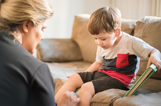 5 Tips para evitar una cicatriz de raspones y cortaduras